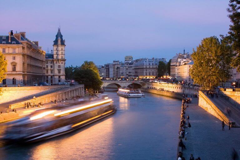 Best Things to Do in Paris at Night – A Quick Guide to Paris Nightlife | World In Paris