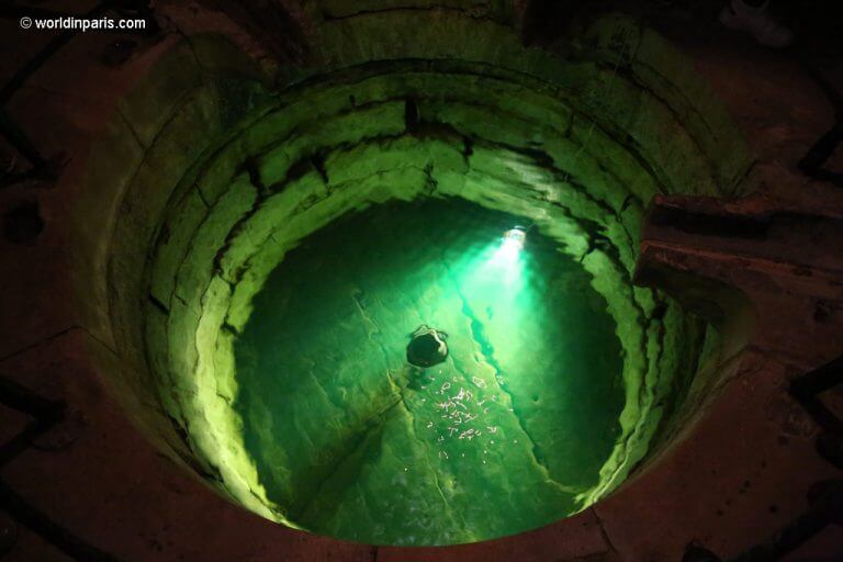 The Ultimate Guide to Paris Underground (by Locals!) | World In Paris