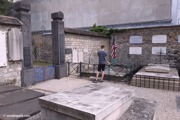 The Thrilling History of the Picpus Cemetery | World In Paris