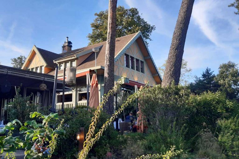 Chalet des Iles, Paris – A Magical Place in the Bois de Boulogne ...