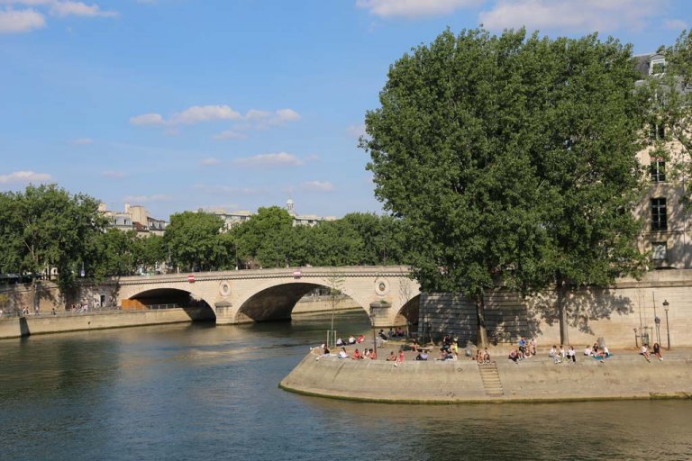 Quick Guide to Ile Saint-Louis, Paris | World In Paris