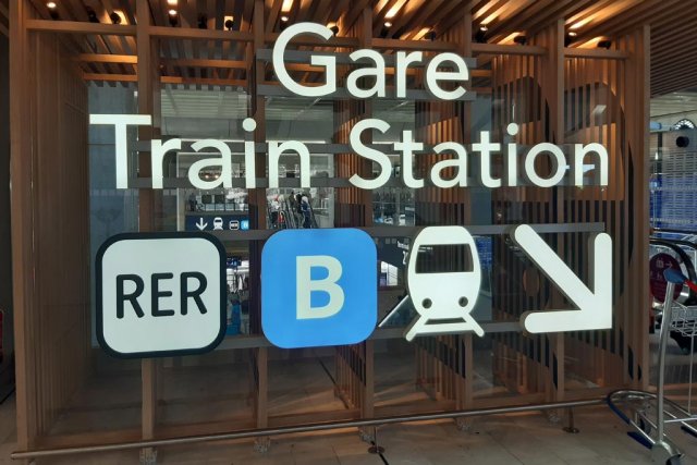 How to Get from Charles de Gaulle to Paris (CDG to Paris Transportation ...